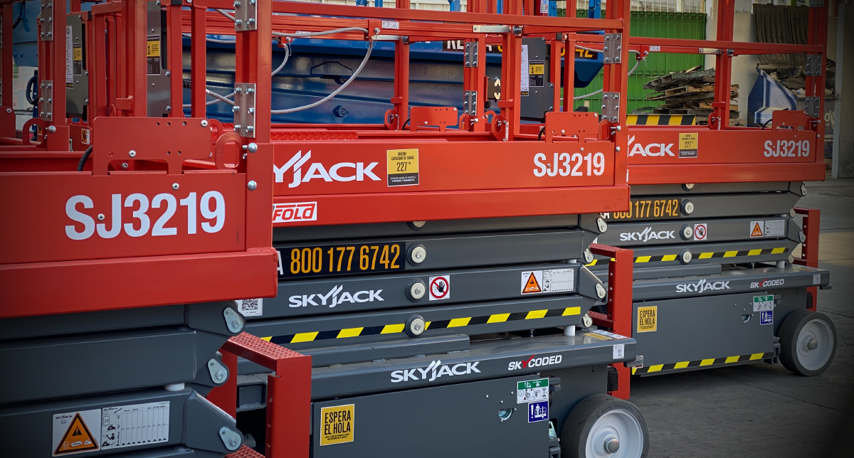 PROSIC AGREGA A SU FLOTA 13 NUEVAS PLATAFORMAS SKYJACK SJ32/19 | PROSIC